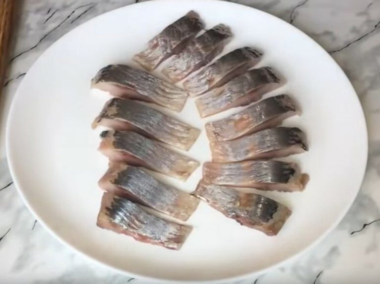 Heeringas juustukastme all. Ei jäta kedagi ükskõikseks – Mommi.top